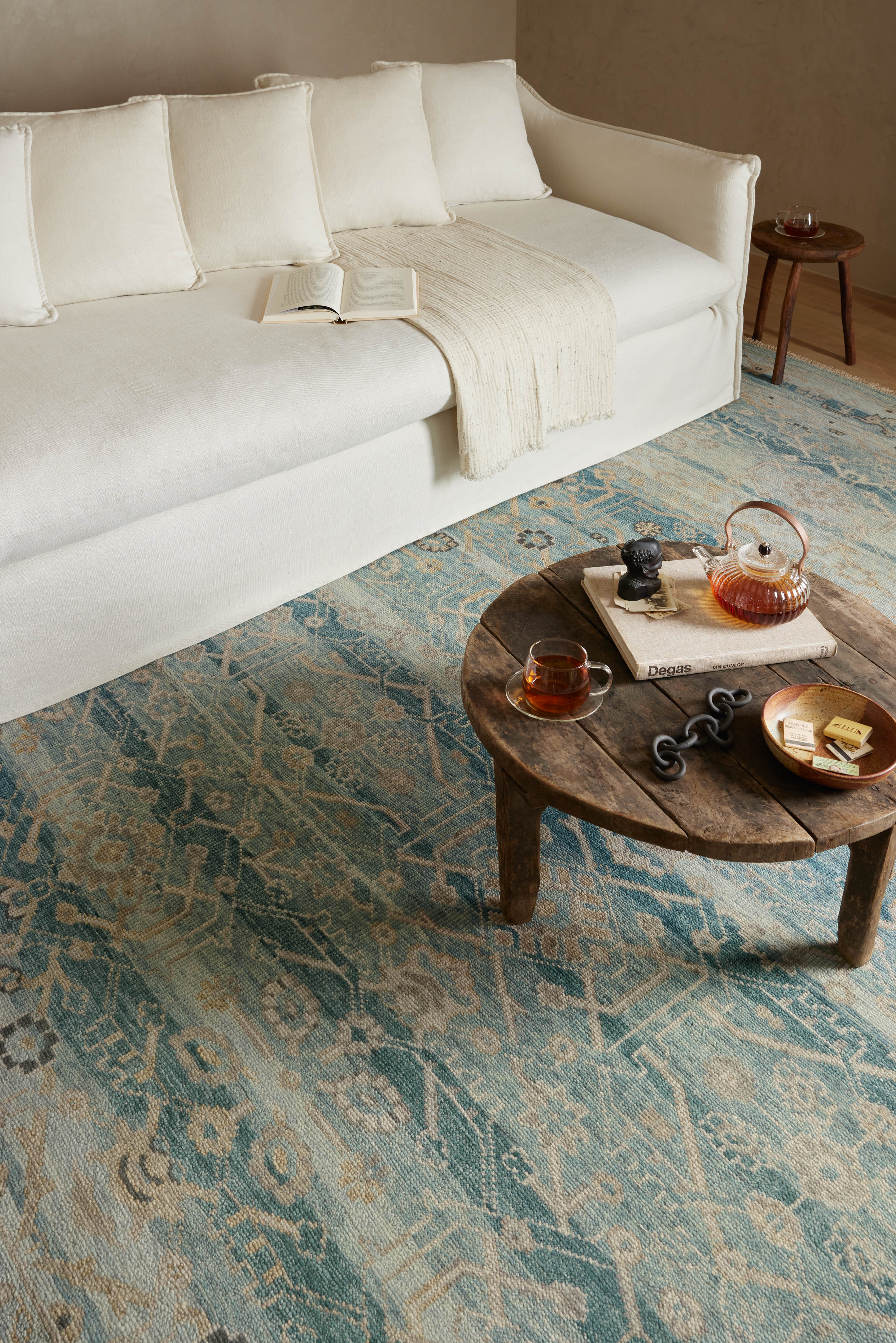 Finest Quality & Selection of Rugs & Furniture | Portland Metro
